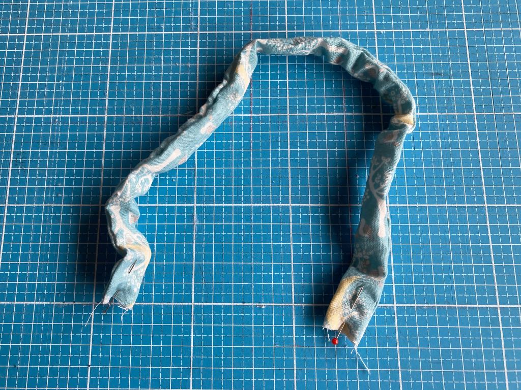 Schlafmaske – schnell genäht – Nähen und Upcycling